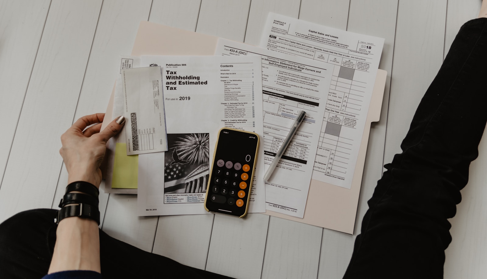 De Minimis Safe Harbor: A Tax Guide for Self-Employed